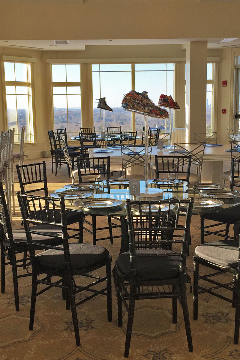 Hourglass Base Dining Table | Art of the Event
